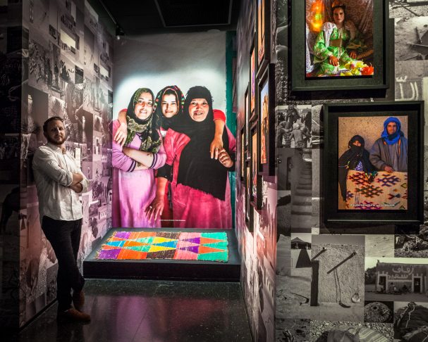 Désert Design au musée YVES SAINT LAURENT marrakech, une scénographie ...